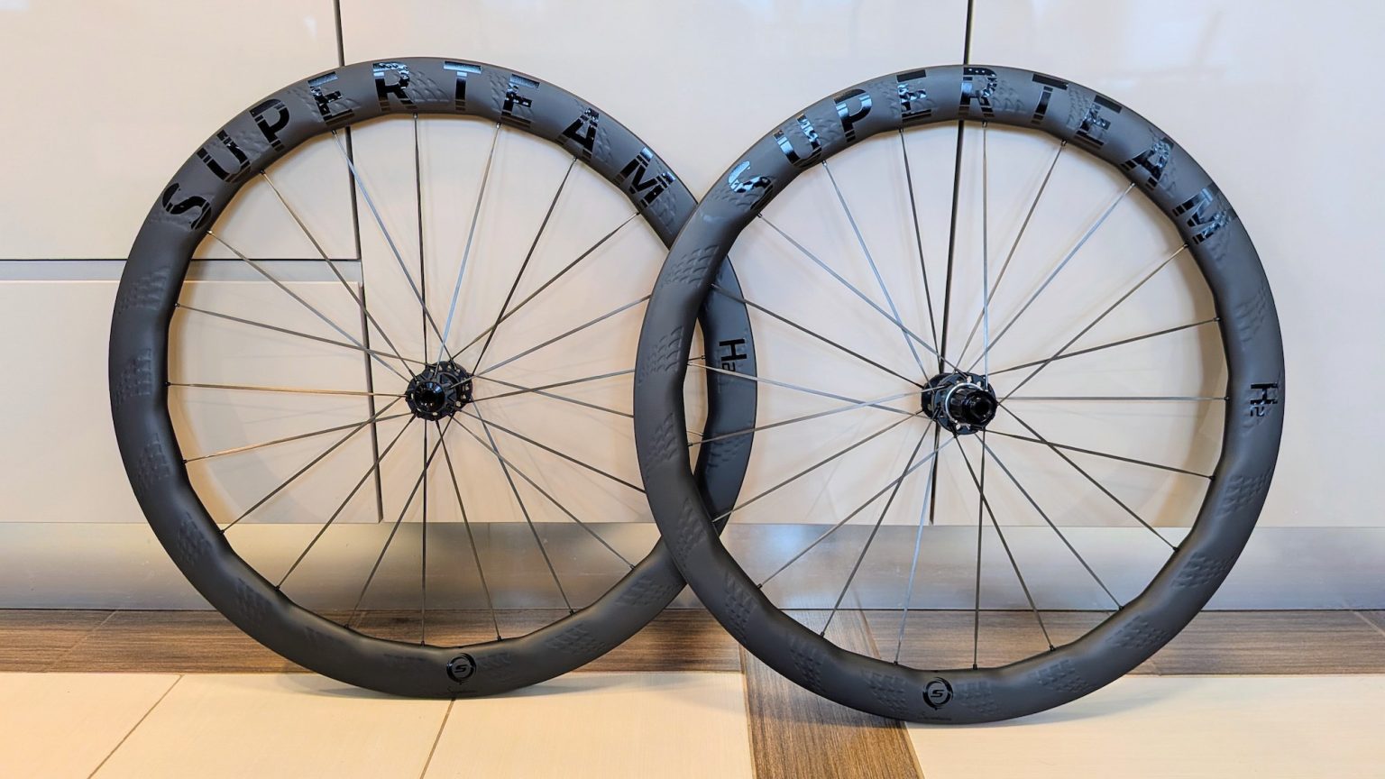 Superteam H2 test: Premium carbon wheelset for affordable price
